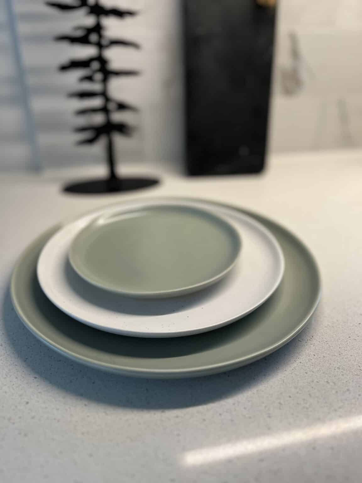 The 6 Best Eco-Friendly Dinnerware Brands - LeafScore