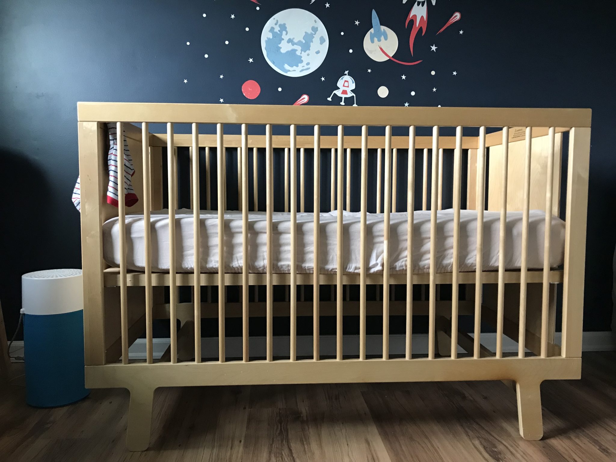 Non-Toxic Cribs: Shopping Guide for Eco-Friendly Parents