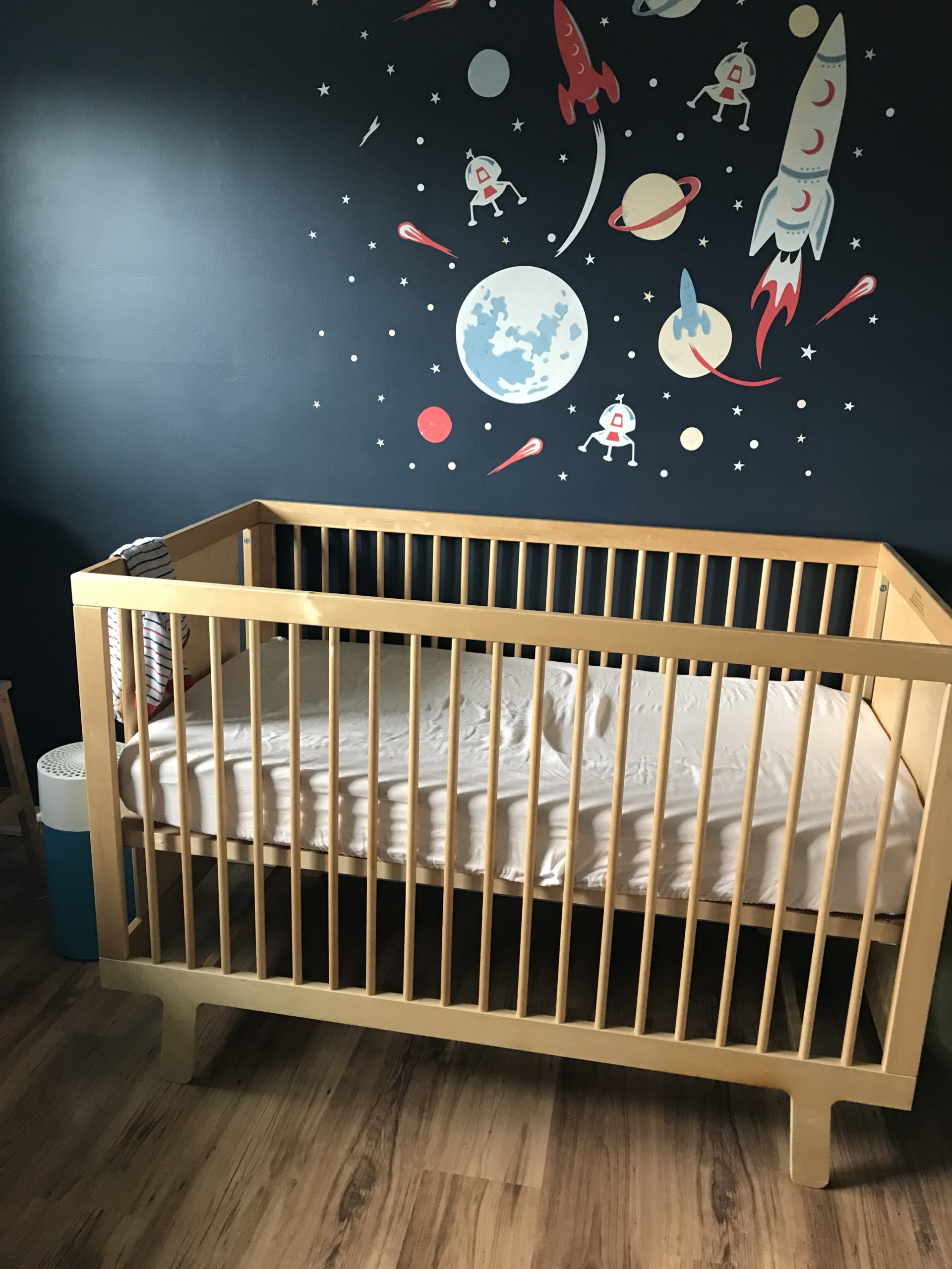 Oeuf Sparrow Crib Review - LeafScore