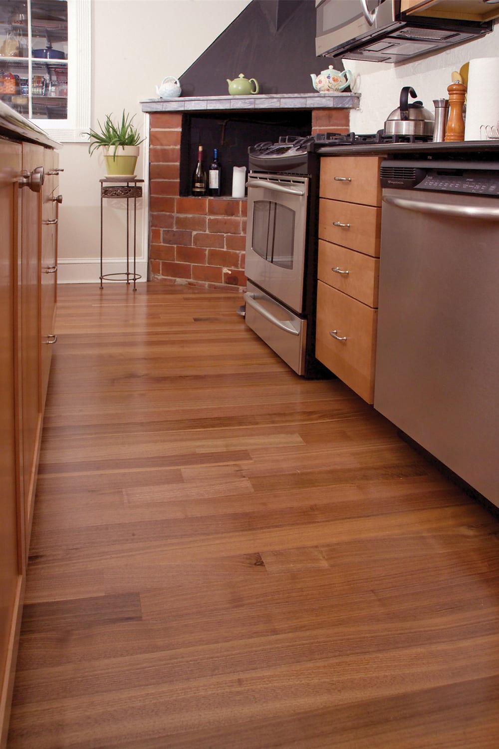 8 Sustainable Hardwood Flooring Options (And Why it Matters) - LeafScore
