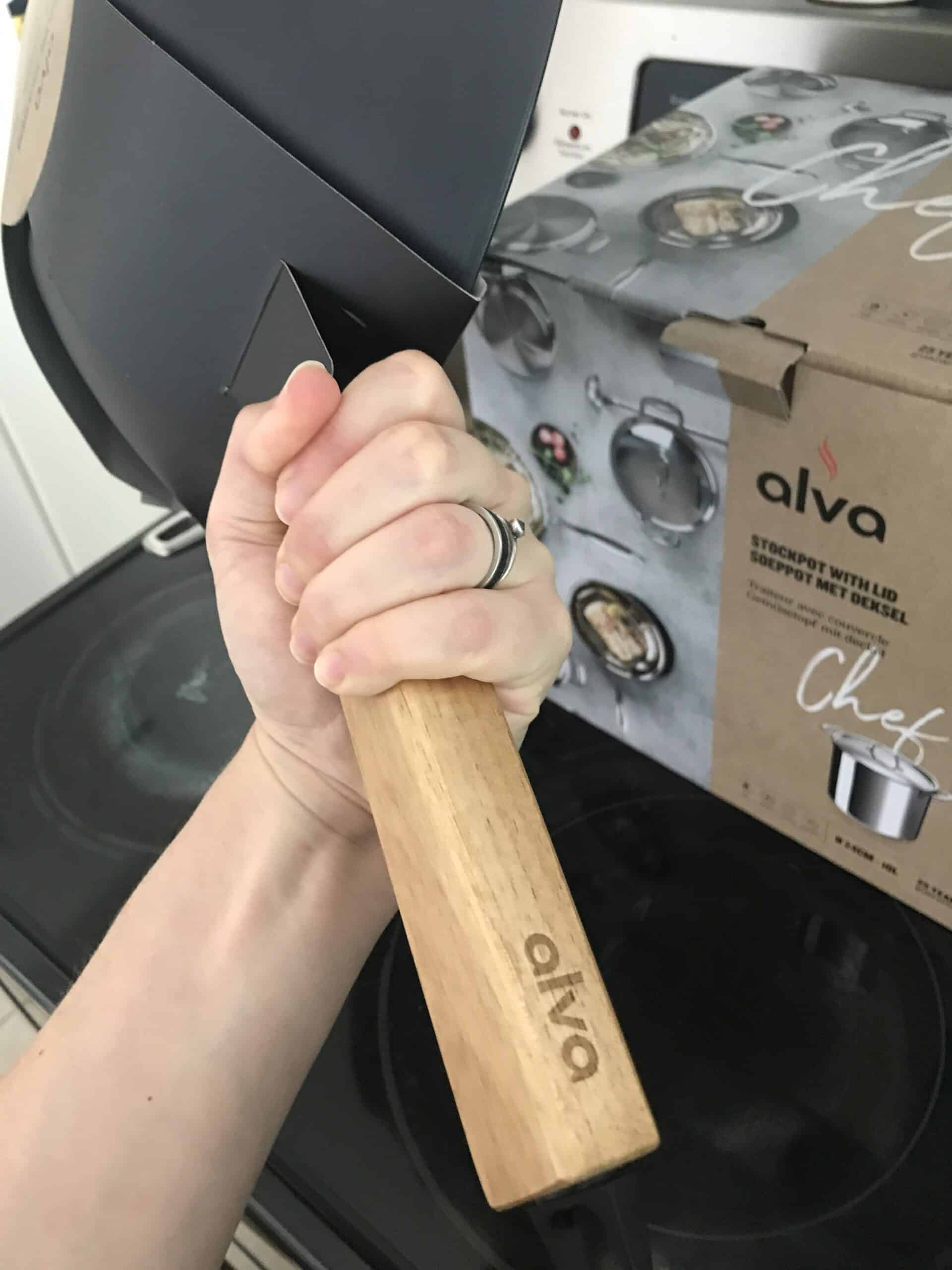 Alva Cookware Review: Pros and Cons Based on Staff Tests - LeafScore