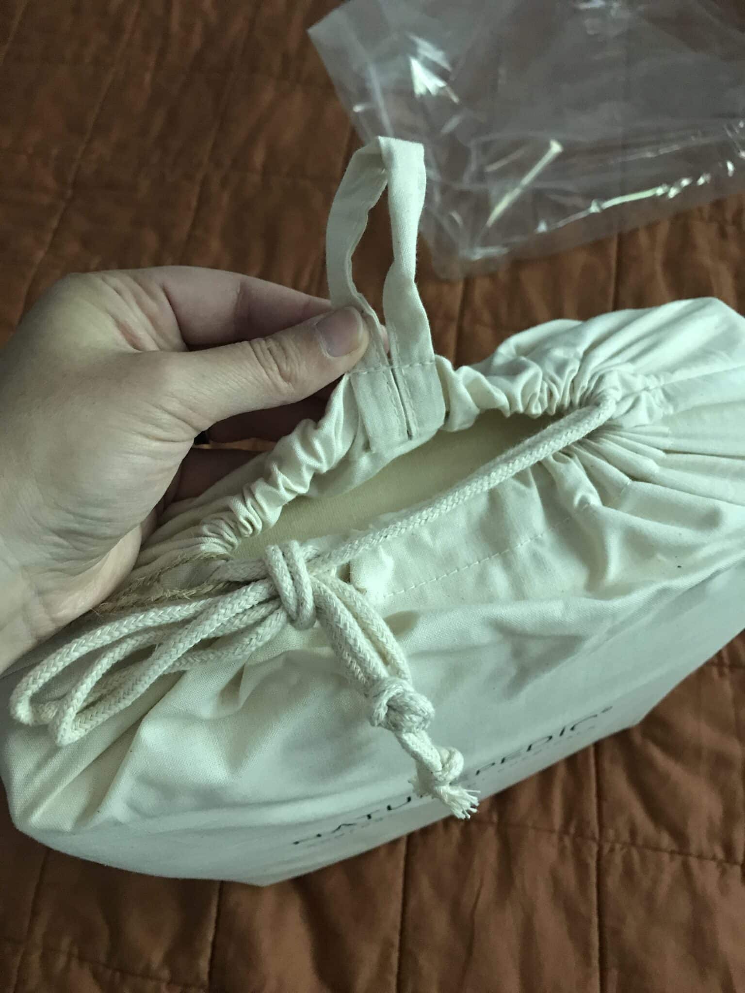 Non-Toxic Mattress Protector Brands - Reviews by LeafScore