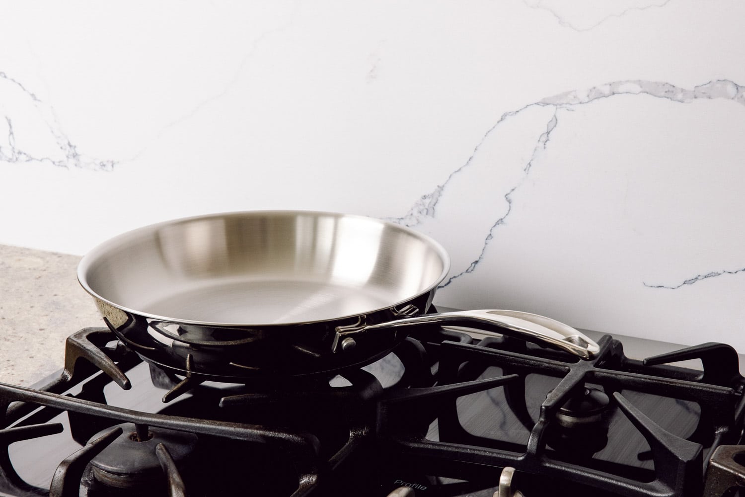 Pros and Cons of Stainless Steel Cookware - LeafScore