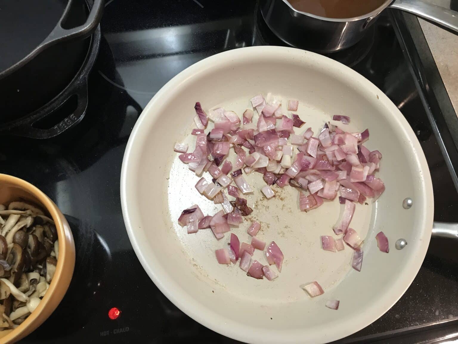 Made In Ceramic Non-Stick Pan Review for 2025 - LeafScore